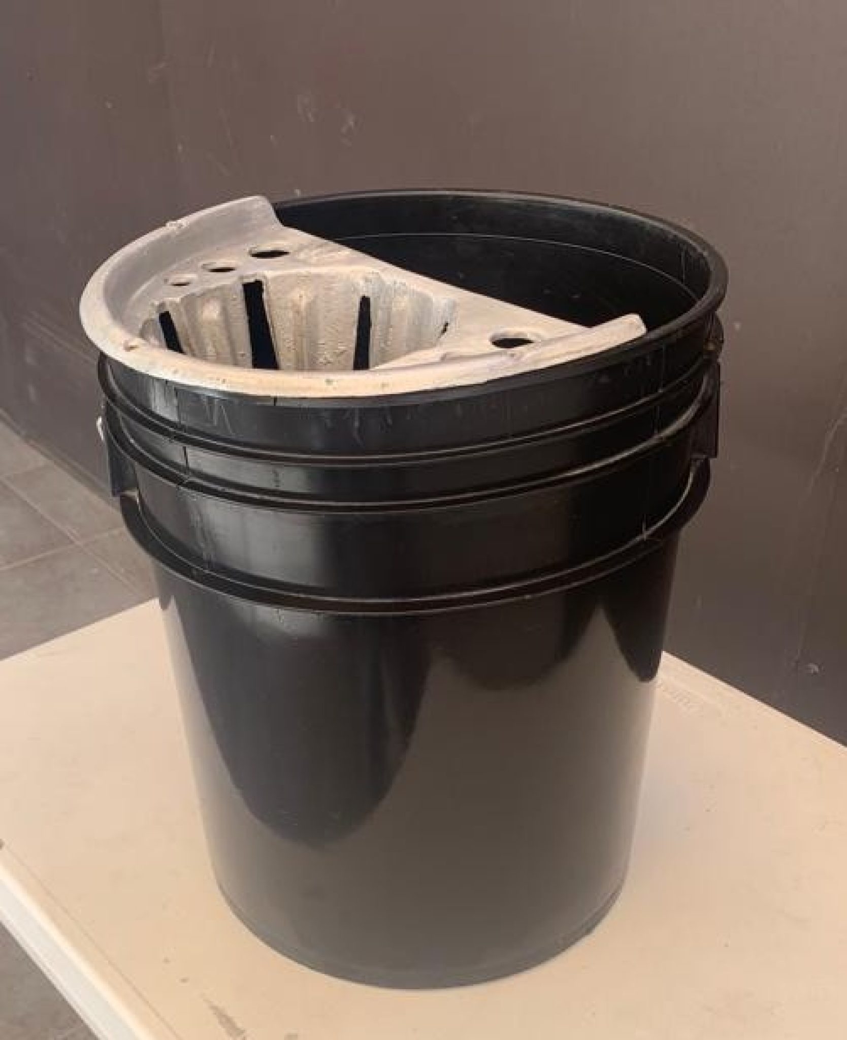 CUBETA DE USO RUDO PARA TRAPEAR – Progresando.com